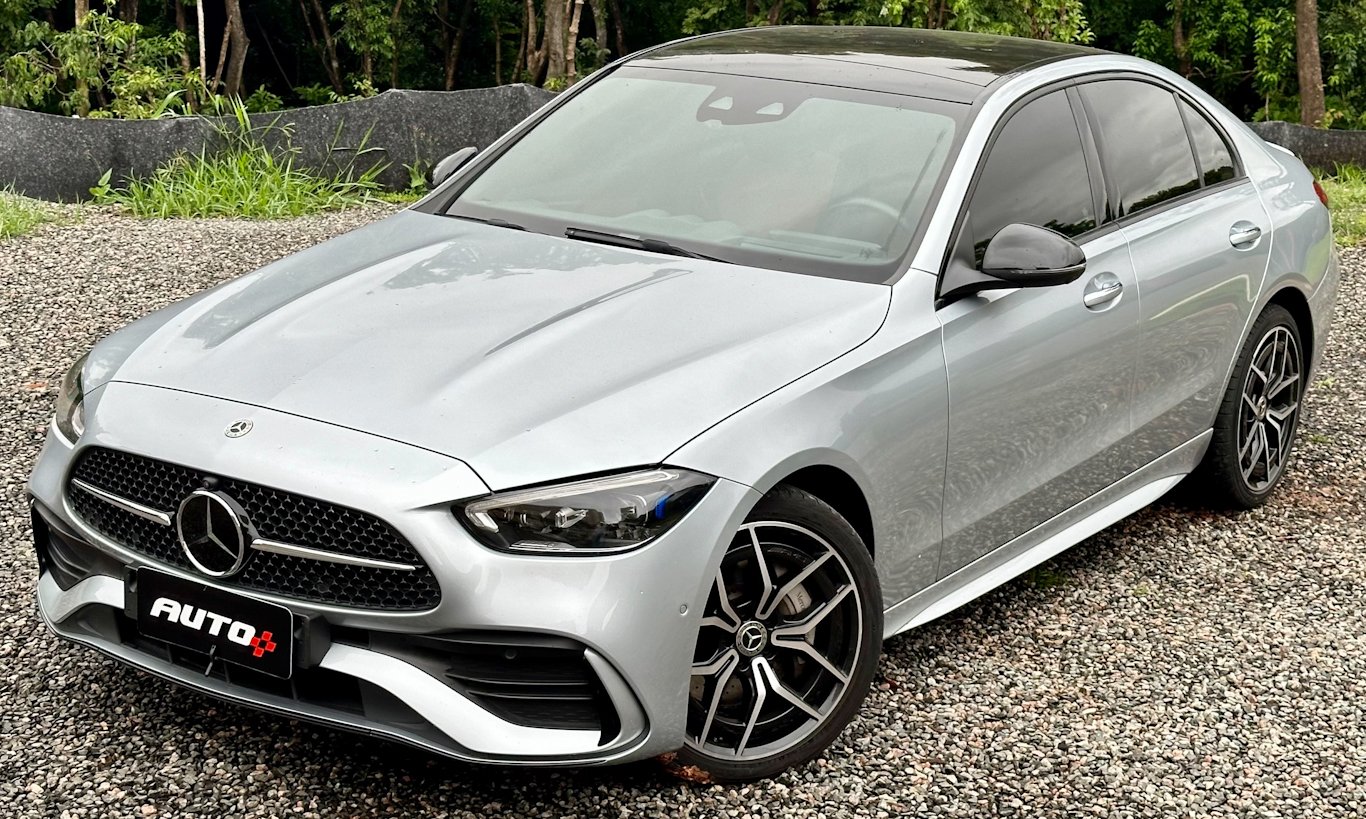 Mercedes-Benz C300 (17) - Auto+ TV